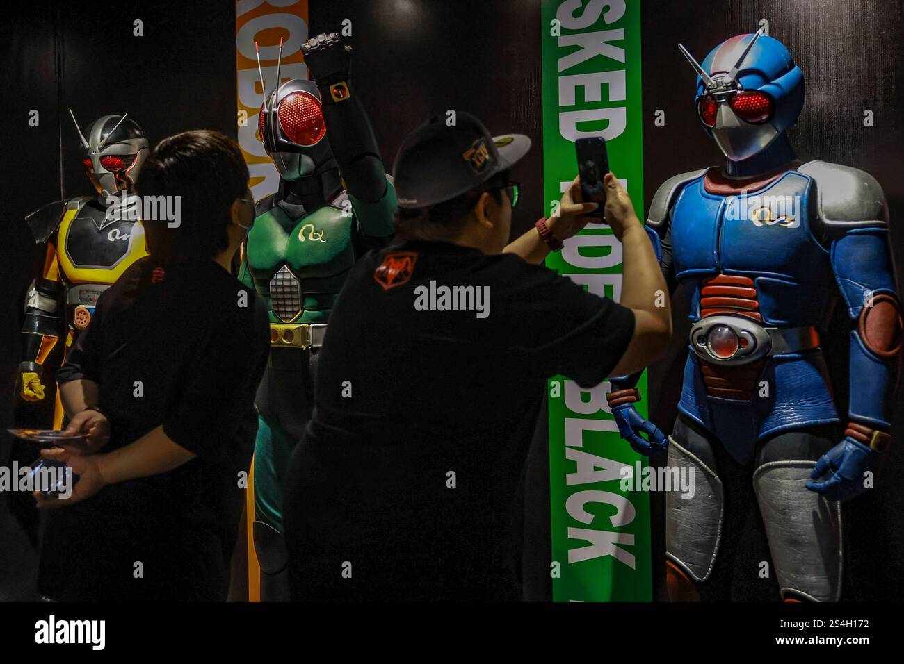 January 12, 2025, Kuala Lumpur, Kuala Lumpur, Malaysia: A fanatic fans ...