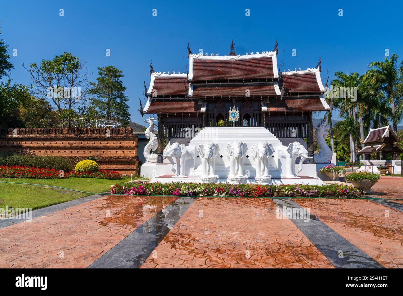 Royal Flora Ratchaphruek Garden Chiang Mai in Thailand Stock Photo - Alamy