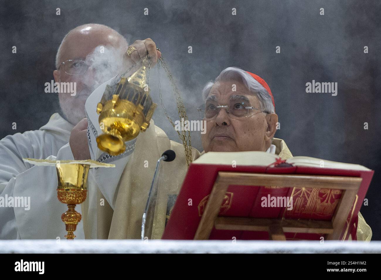 Rome, Italy. 12th Jan, 2025. **NO LIBRI** Italy, Rome, 2025/1/12 . Card ...