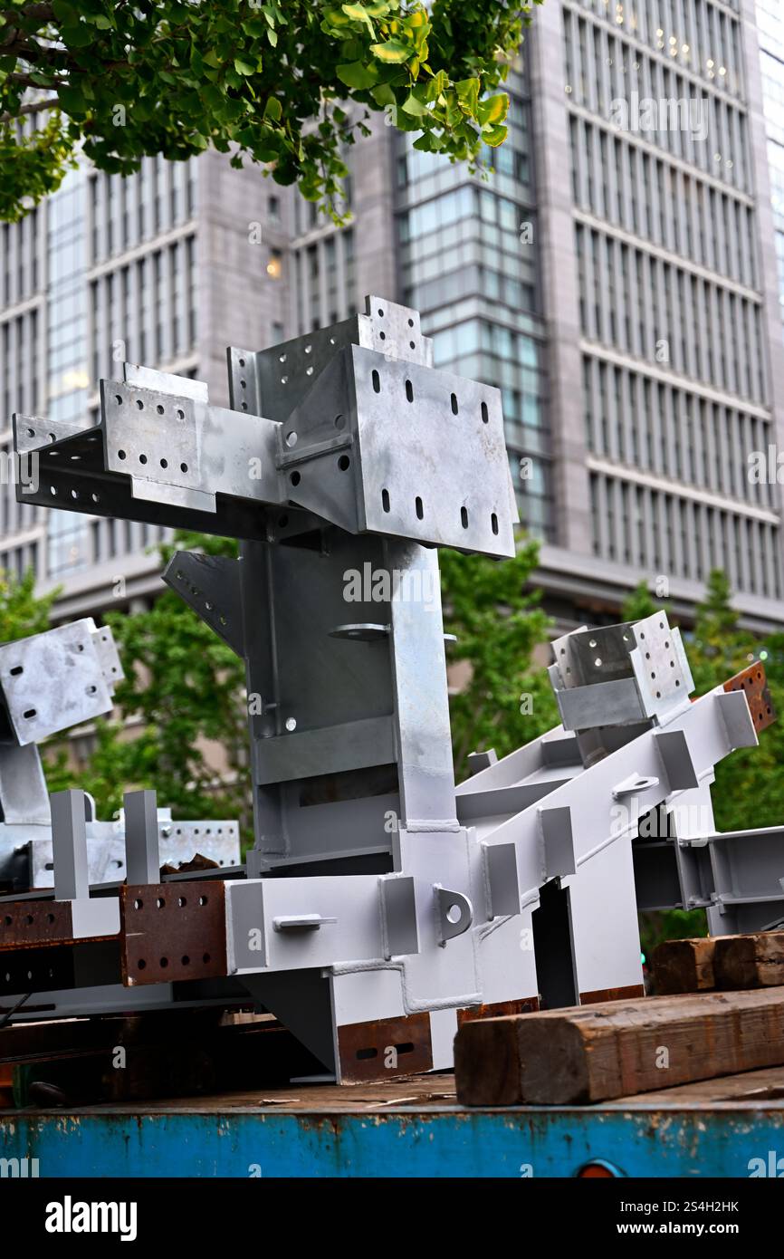 Japan tokyo sub structure hi-res stock photography and images - Alamy