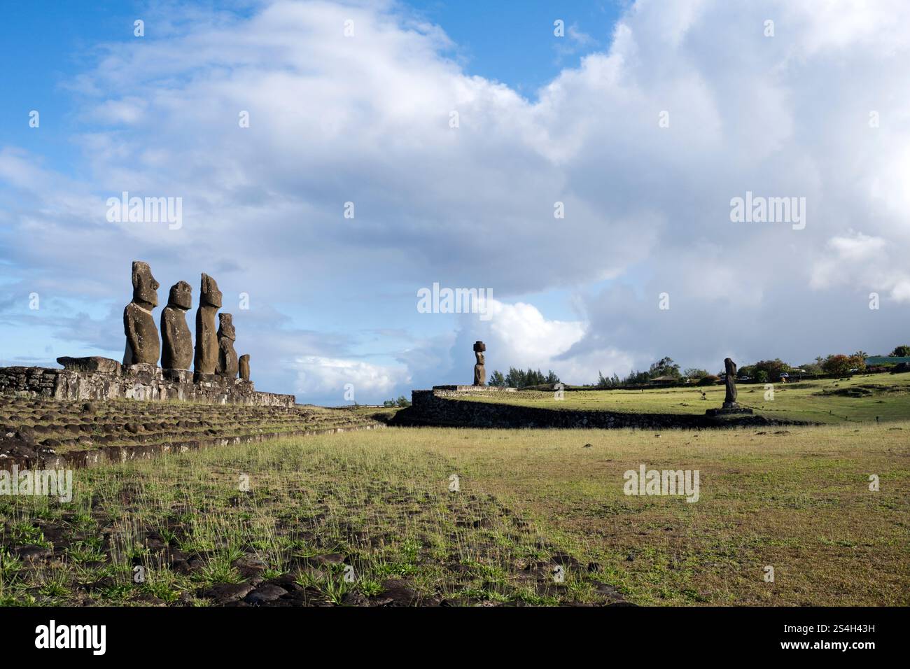 The Tahai Ceremonial Complex is a group of three Ahu (platforms with ...