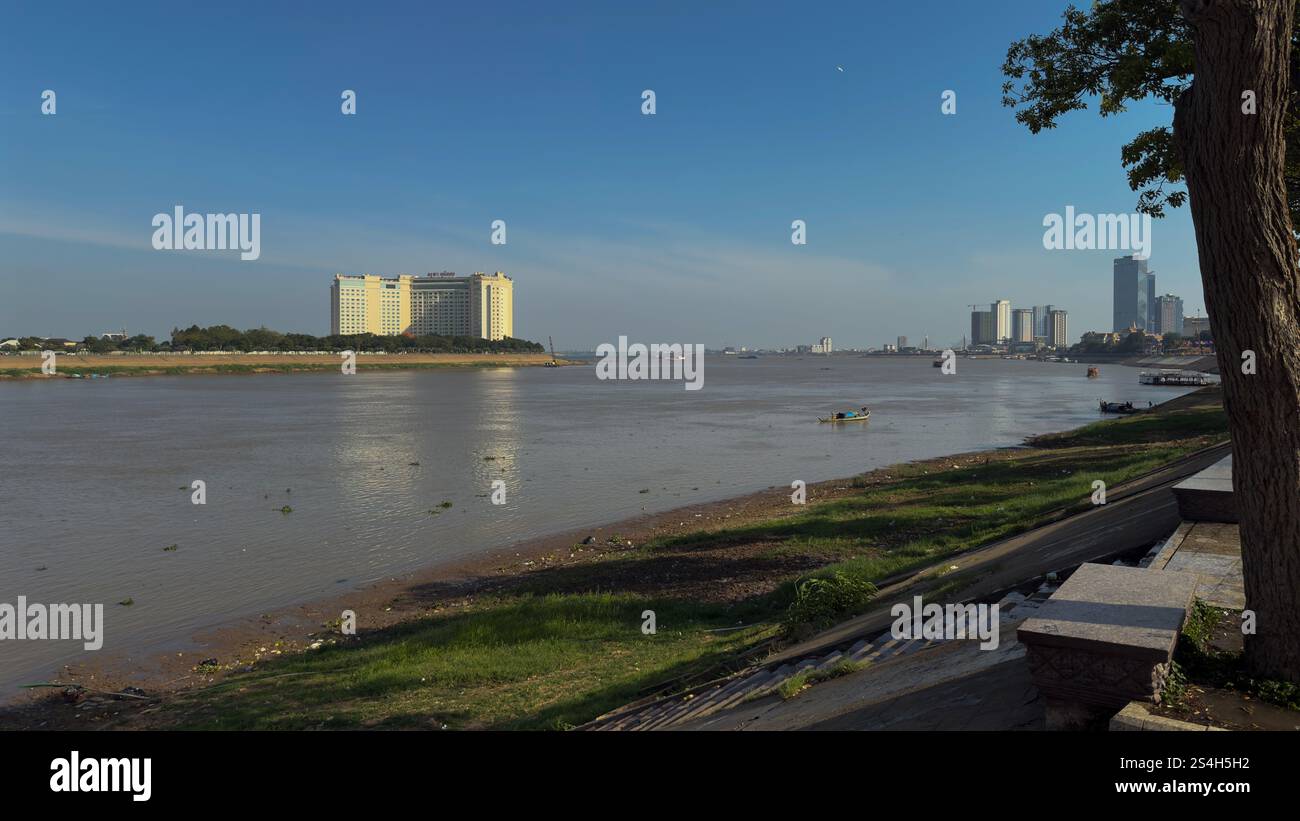 Phnom Penh, Cambodia, Asia, January 12 2025: Phnom Penh river and ...