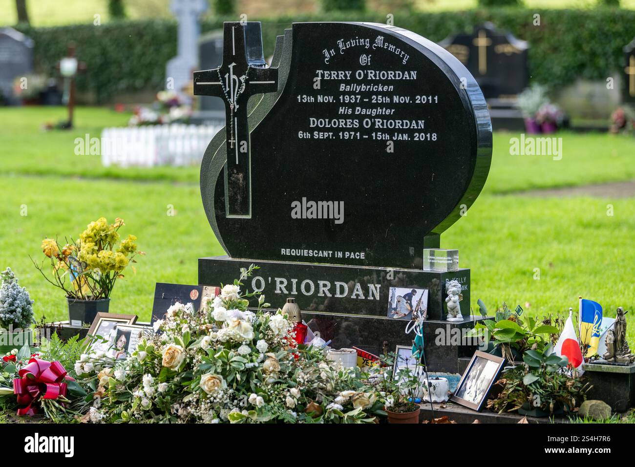 Grave of Dolores O'Riordan, lead singer of The Cranberries, Caherelly ...
