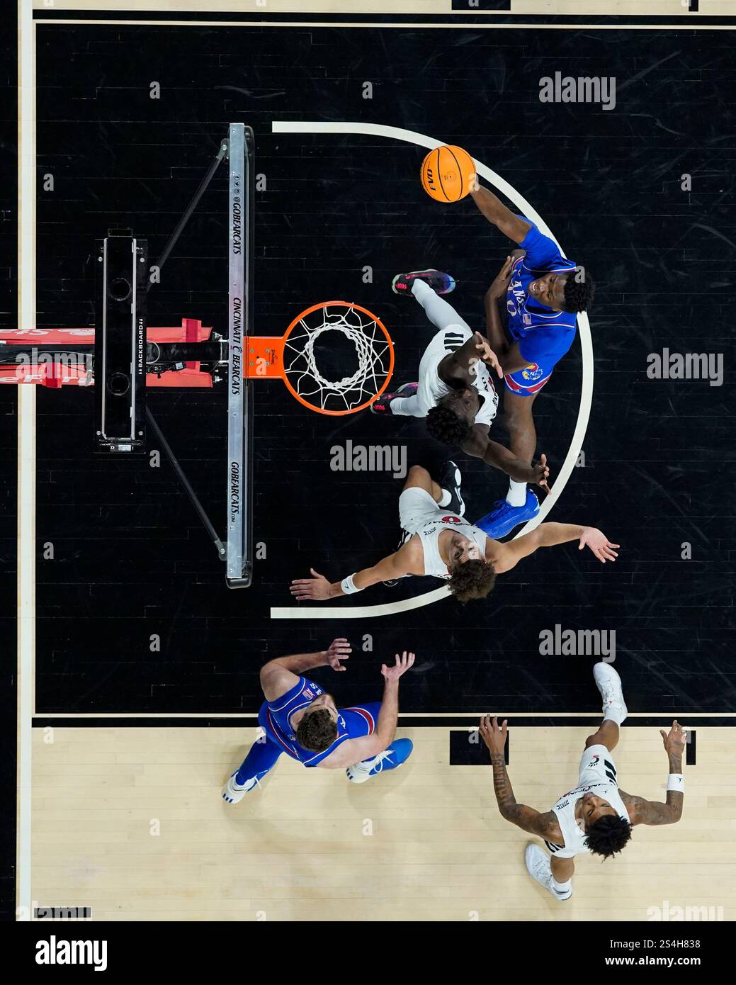 Kansas forward Flory Bidunga (40) shoots against Cincinnati forward ...