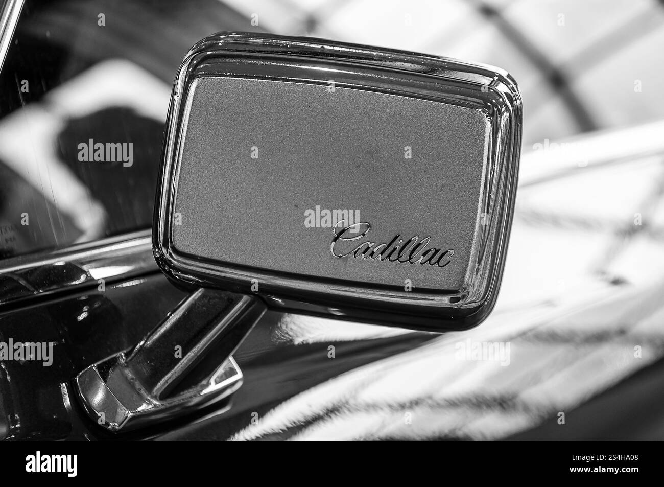 the rearview mirror of an old cadillac Stock Photo - Alamy