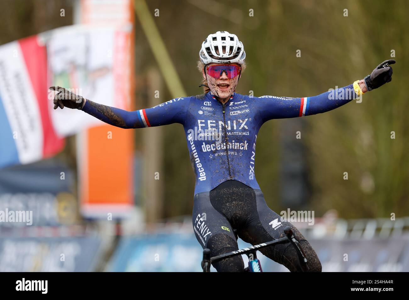OISTERWIJK - Winner Puck Pieterse celebrates her victory during the ...