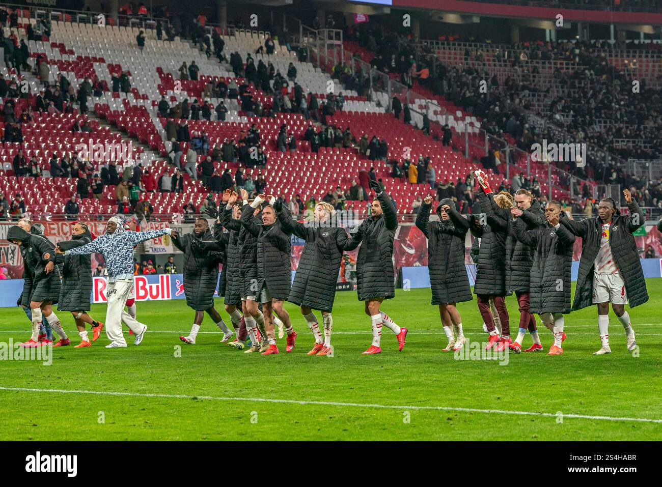 Leipzig, Deutschland 12. Januar 2025: 1.BL - 2024/2025 - RB Leipzig vs. SV Werder Bremen Im Bild ...