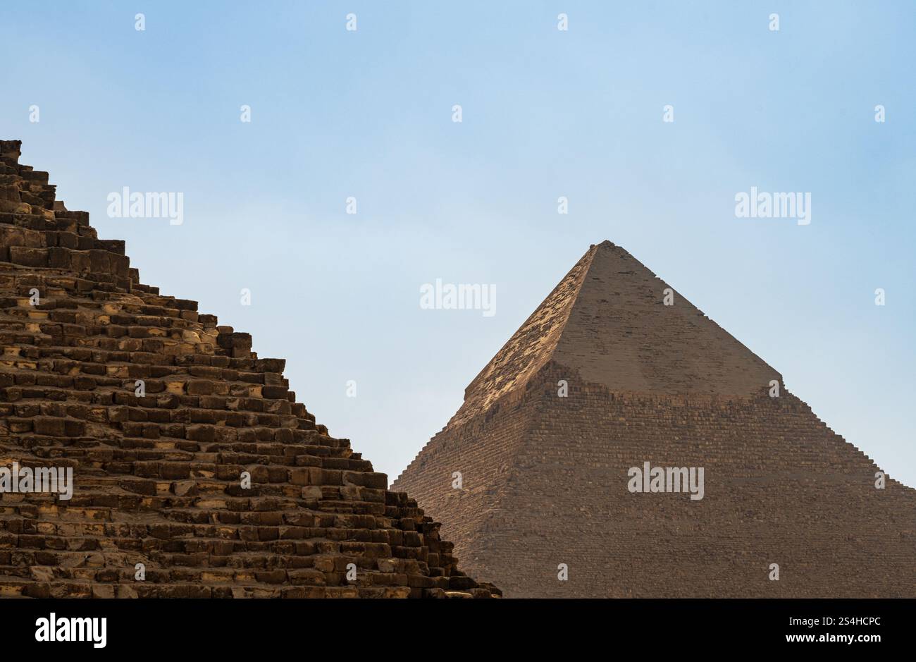 Pyramid of Khafre or of Chephren with cladding at the top behind the ...