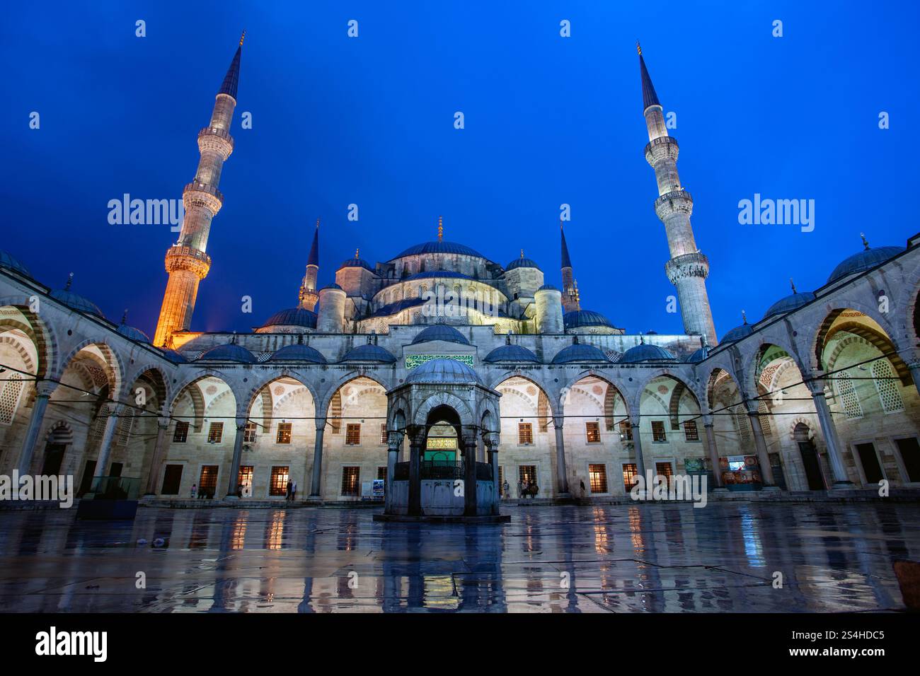 New Mosque Yeni Cami Istanbul Turkey Stock Photo - Alamy