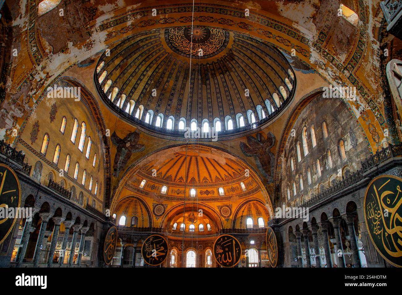Hagia Sophia (Aya Sofya) (Santa Sofia), UNESCO World Heritage Site, reflection at night ...