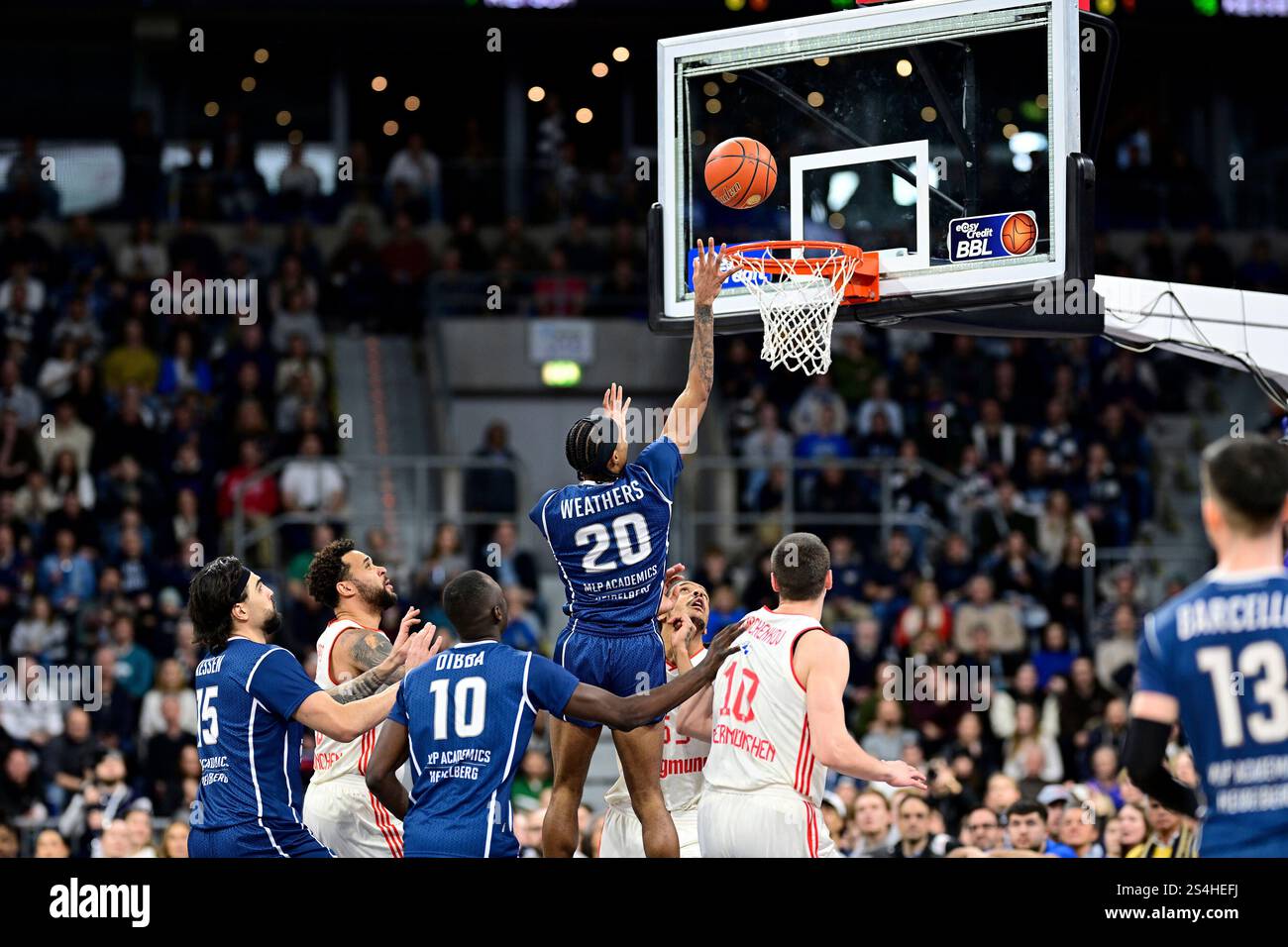 Mannheim, Deutschland. 22nd Dec, 2024. Michael Weathers (MLP-Academics ...