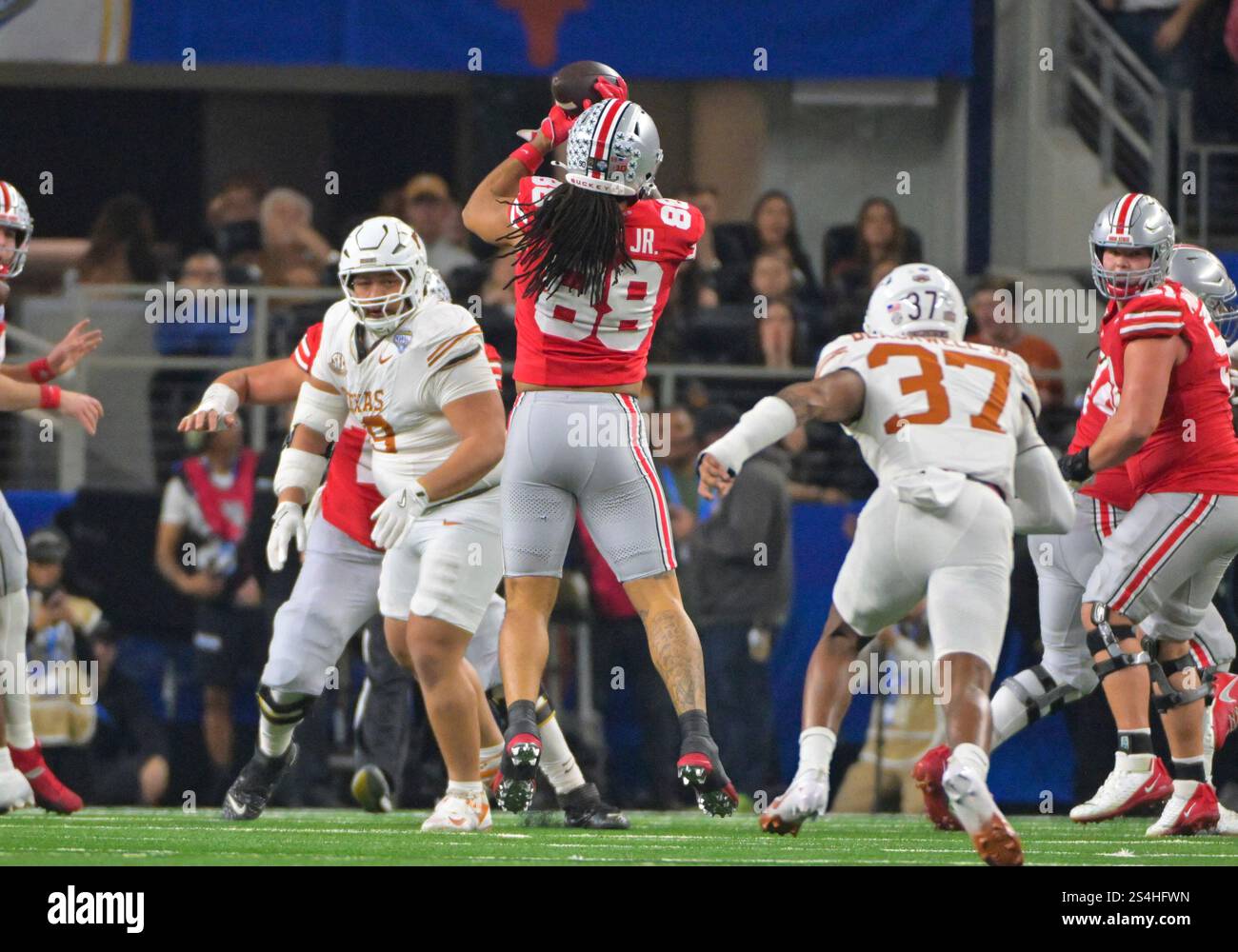 January 10 2025: Ohio State Buckeyes tight end Gee Scott Jr. (88 ...