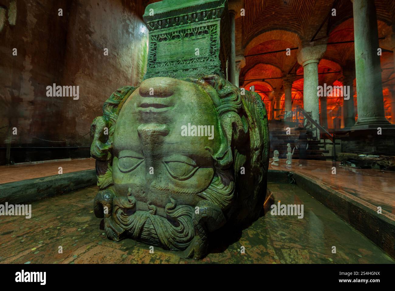 Gorgon Medusa head in Basilica Cistern (Yerebatan Sarnici) - ancient ...