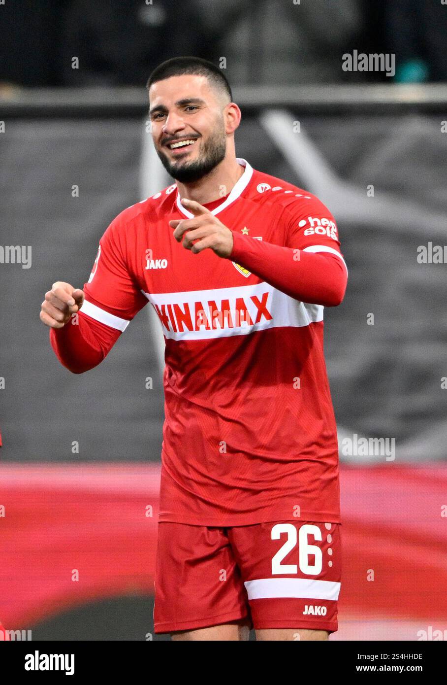 Augsburg, Deutschland. 12th Jan, 2025. TOR zum 0:1 Deniz Undav VfB ...