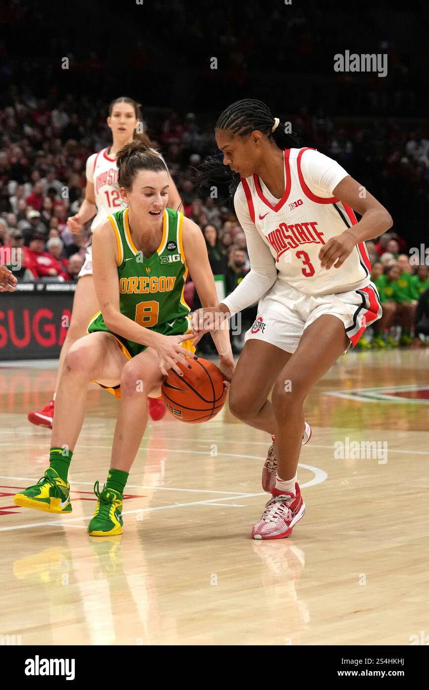 COLUMBUS, OH - JANUARY 12: Oregon Ducks guard Elisa Mevius (8) dribbles ...