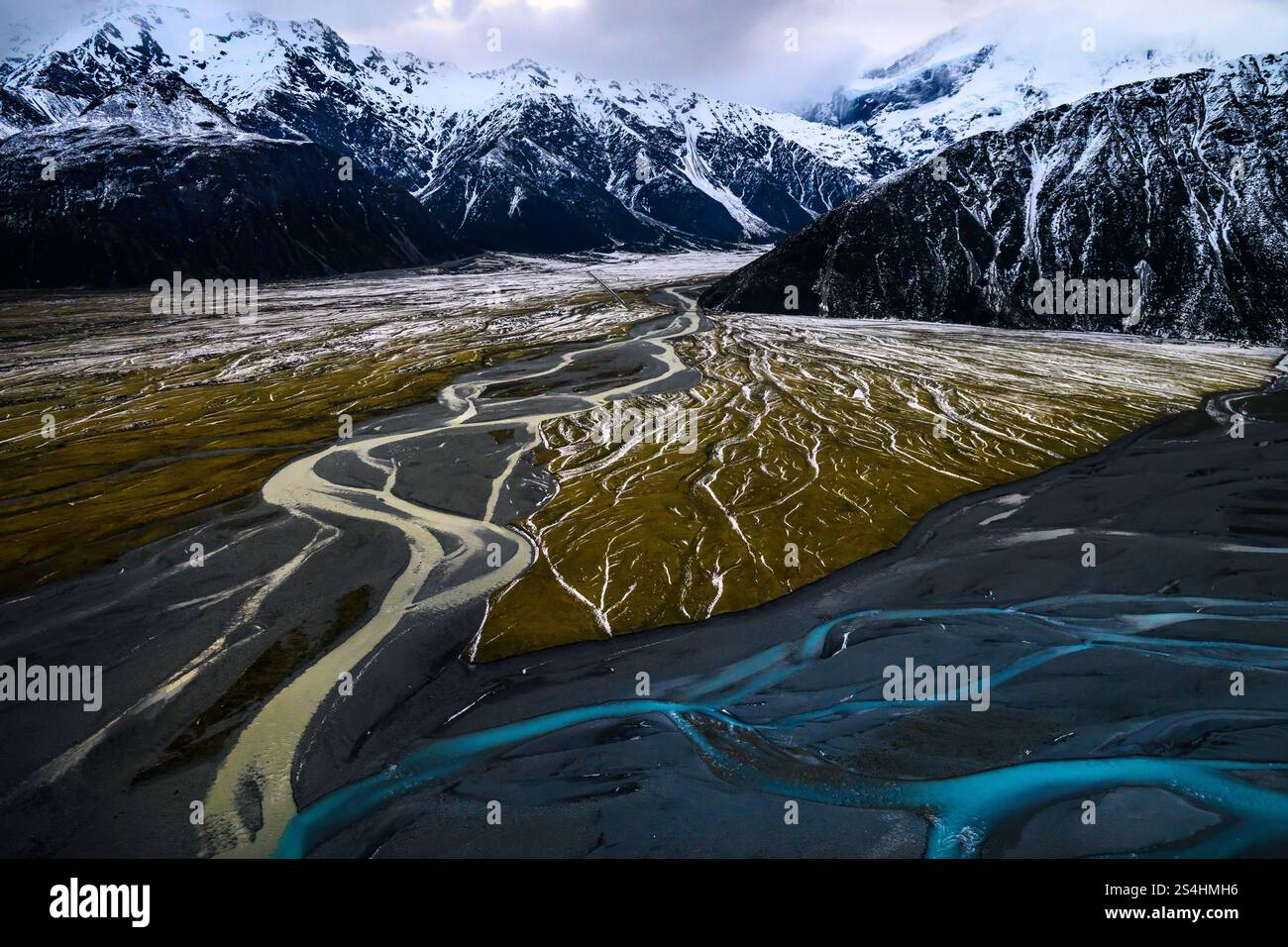 Aerial views of Aoraki/Mount Cook National Park via Helicopter Stock ...