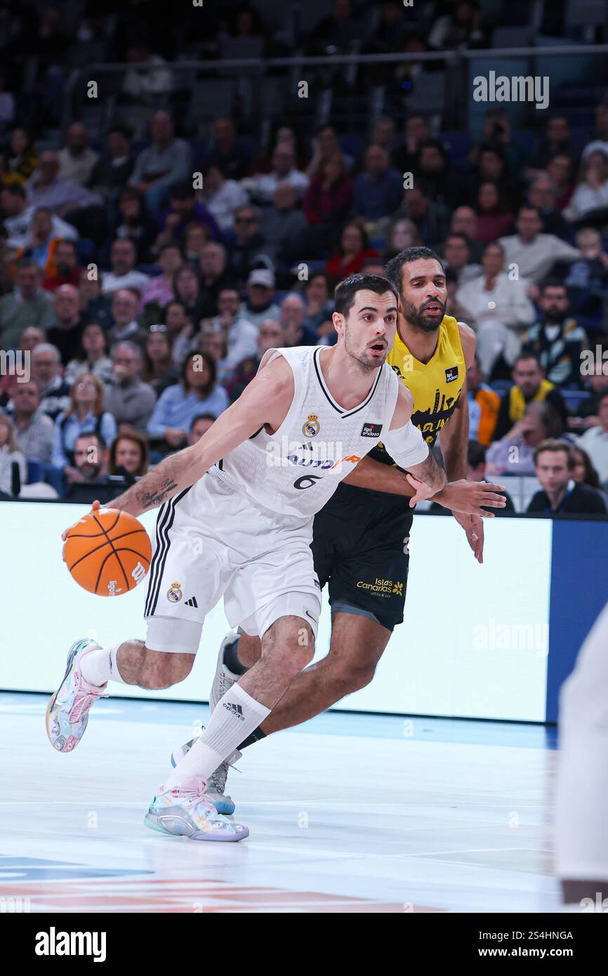 Madrid, Spain. 12th Jan, 2025. 12th January 2025; Movistar Arena; Liga Endesa; ACB; Real Madrid ...