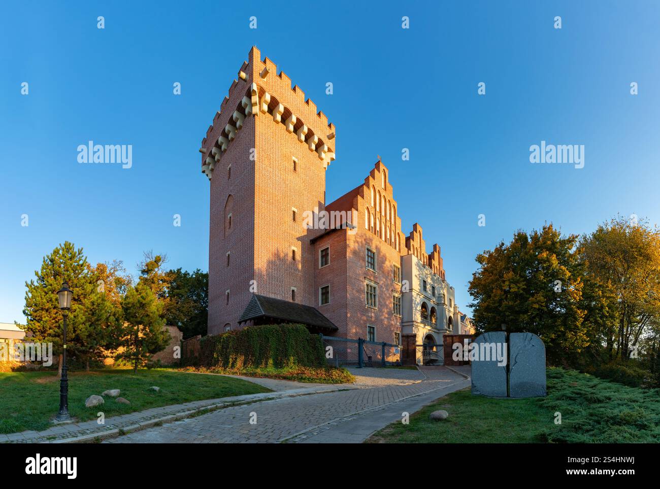 A picture of the Poznan Royal Castle Stock Photo - Alamy