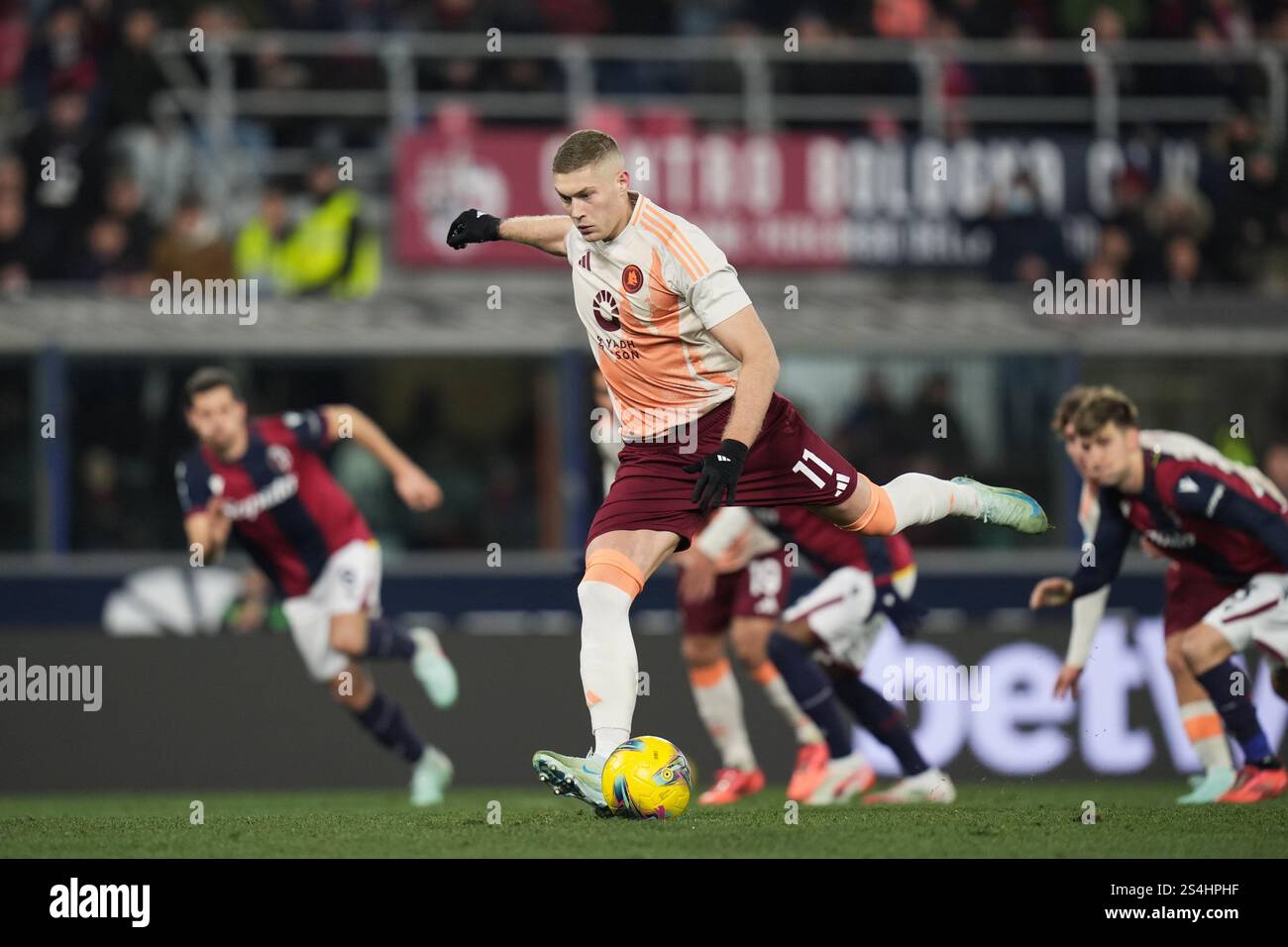 Roma’s Artem Dovbyk goal 2-2 during the Serie A Enilive 2024/2025 match ...
