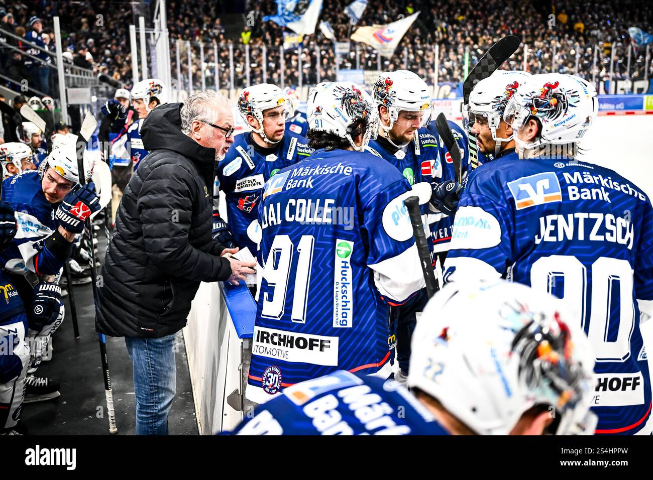 Doug Shedden (Cheftrainer, Headcoach, Iserlohn Roosters) iu52 Brenden ...