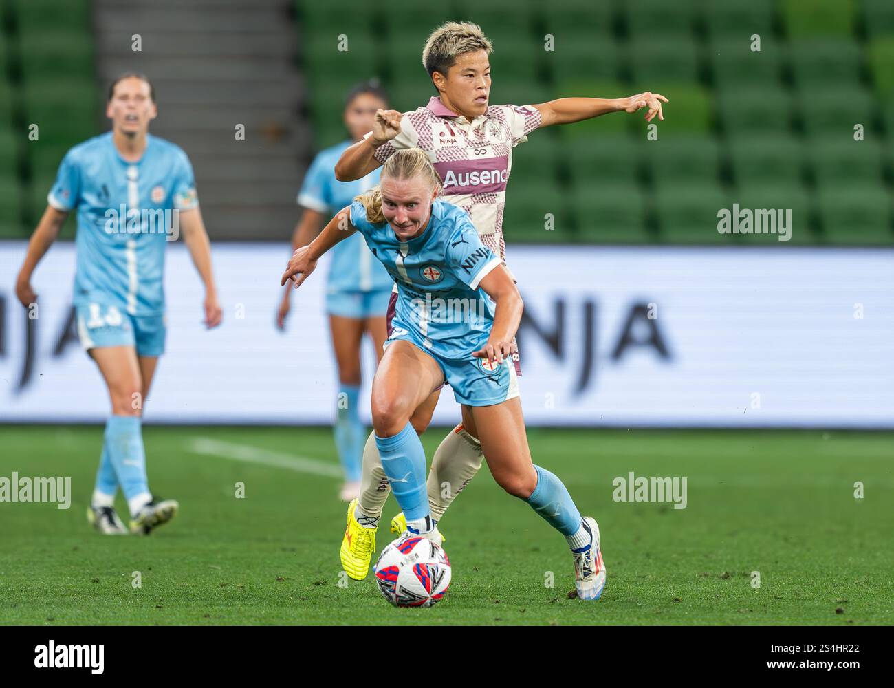 Momo hayashi hi-res stock photography and images - Alamy