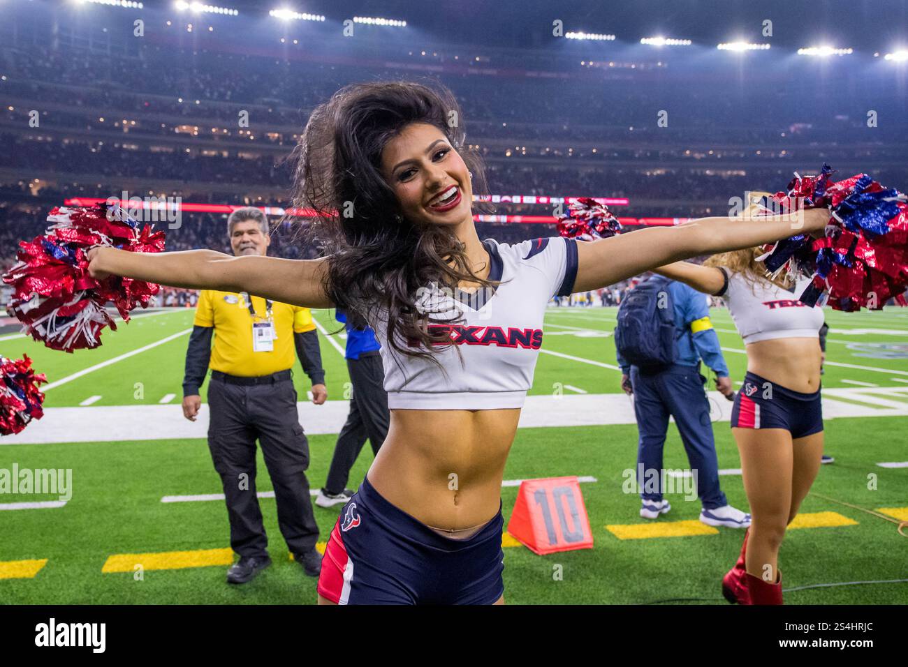 Houston, TX, USA. 11th Jan, 2025. A Houston Texans Cheerleader performs ...