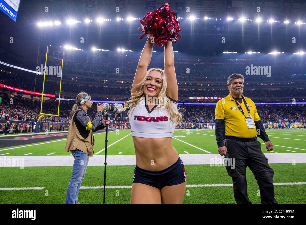 Houston, TX, USA. 11th Jan, 2025. A Houston Texans Cheerleader performs ...