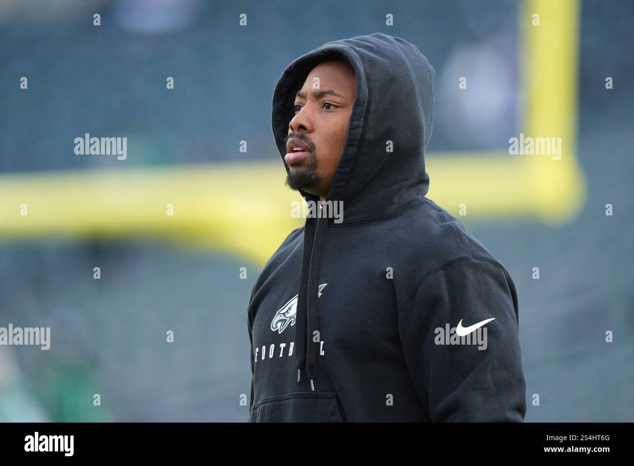 Philadelphia Eagles running back Kenneth Gainwell warms up before an ...