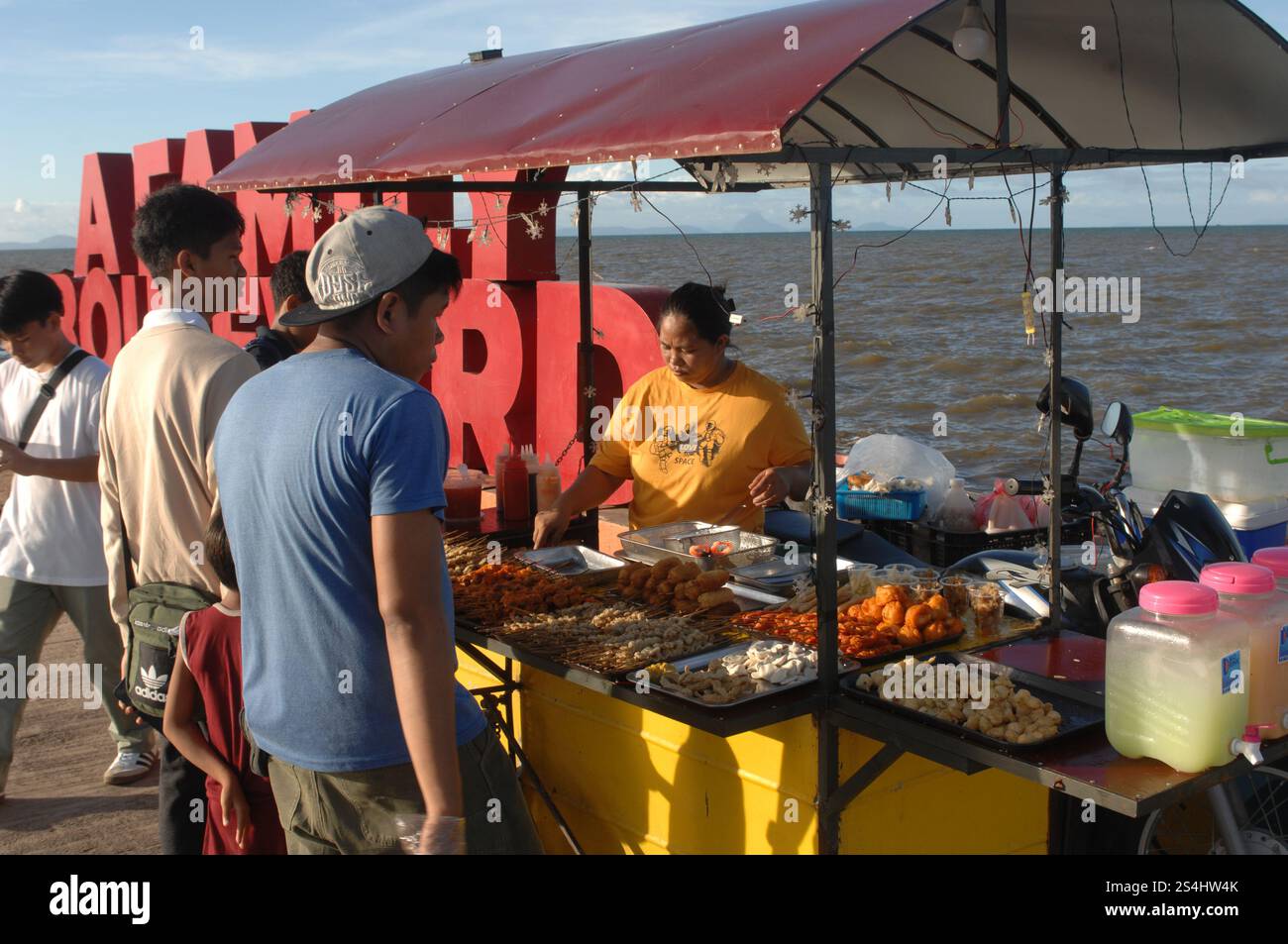 Food stall, A Family Boulevard, Cadiz City, Negros Occidental ...