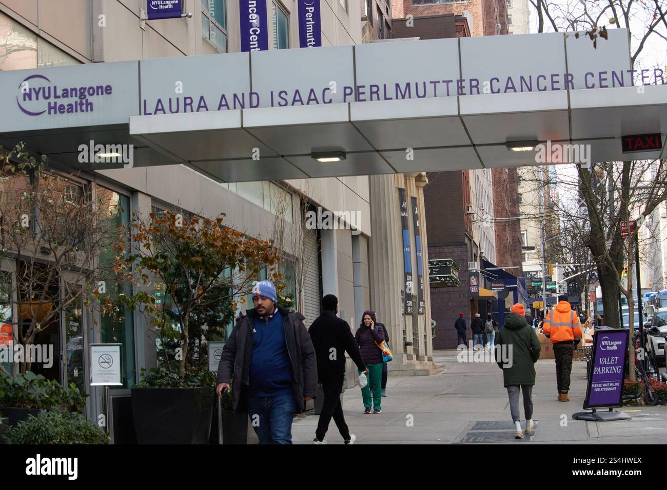 entrance to the Laura and Isaac Perlmutter Cancer Center at NYU Langone ...