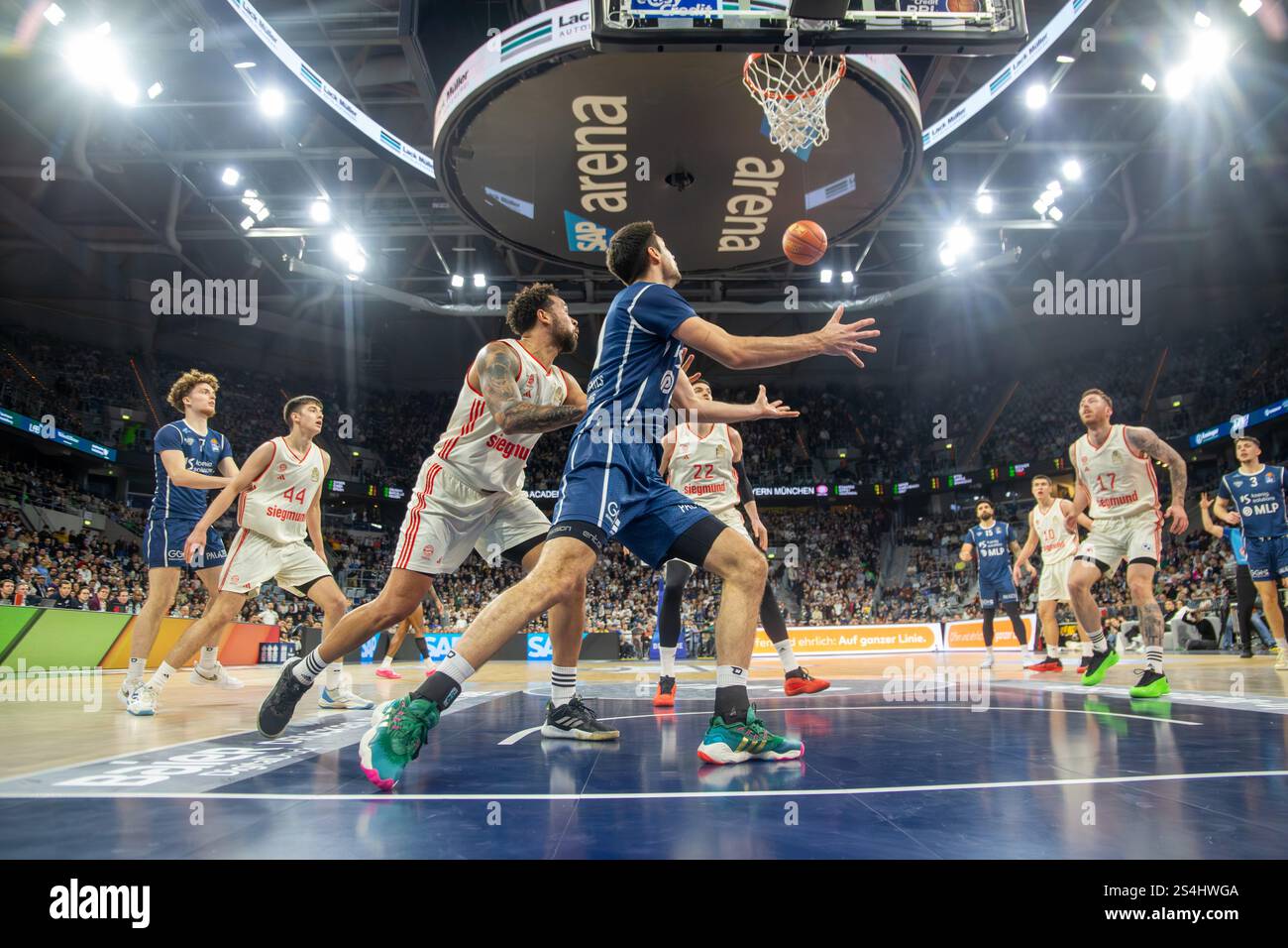 easy Credit BBL, Basketball Bundesliga, Saison 2024/25, 13. Spieltag ...