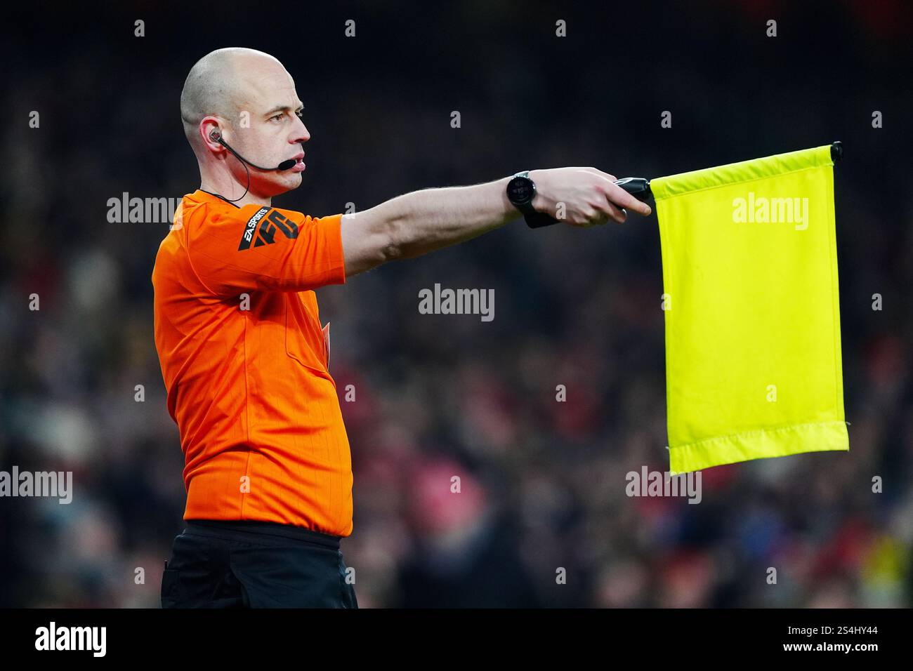 Assistant Referee Craig Taylor during the Emirates FA Cup third round ...