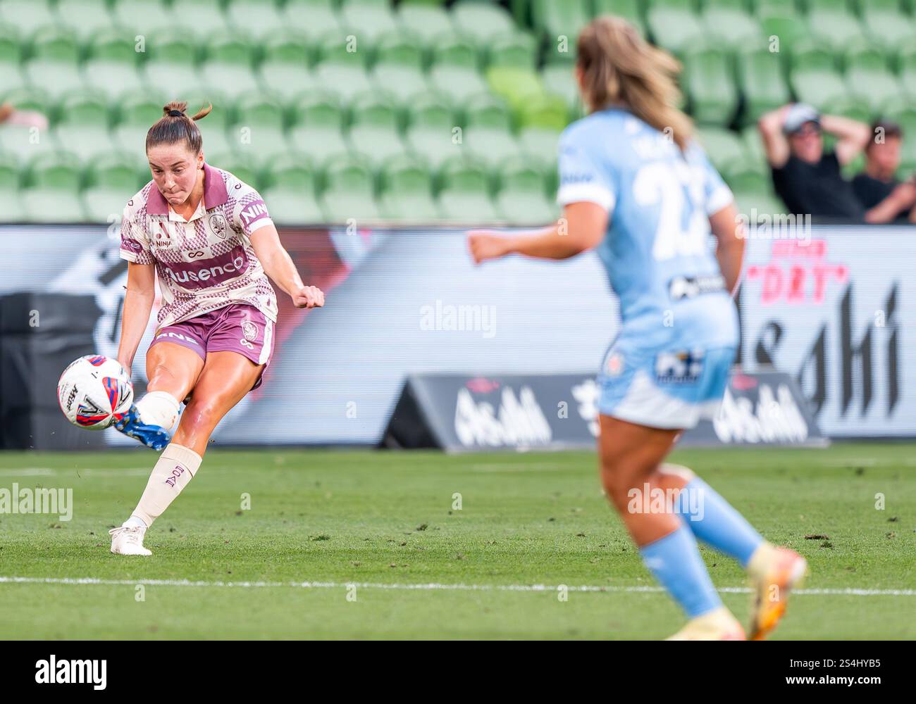 Melbourne, Australia. 11th Jan, 2025. Brisbane Roar's Deborah-Anne De ...