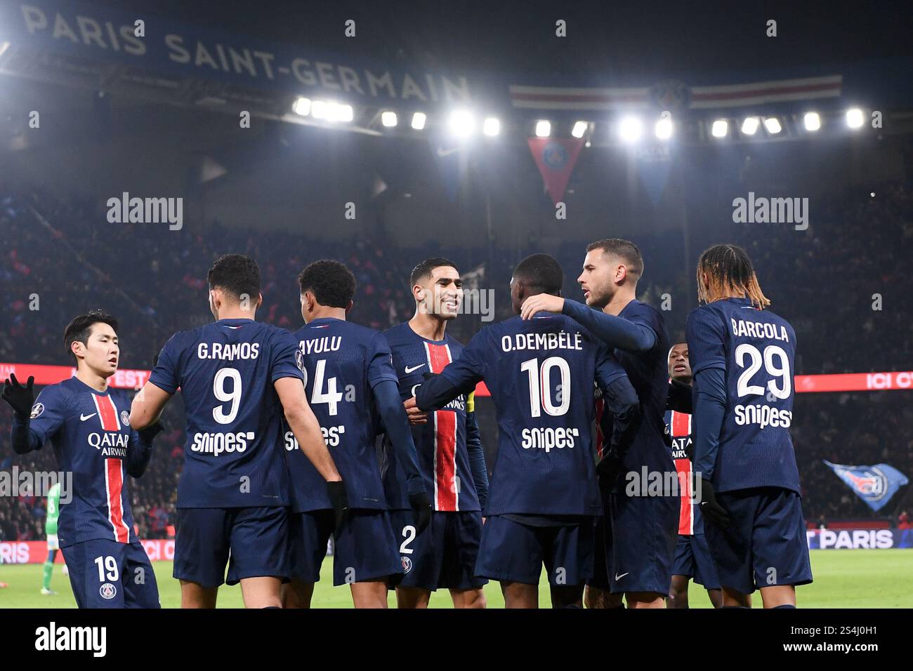 France. 12th Jan, 2025. 19 Lee KANG IN (psg) - 02 Achraf HAKIMI (psg ...