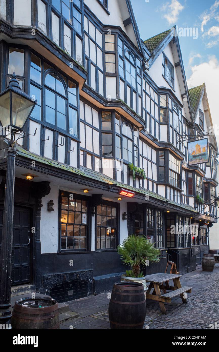Bristol llandoger trow pub hi-res stock photography and images - Alamy