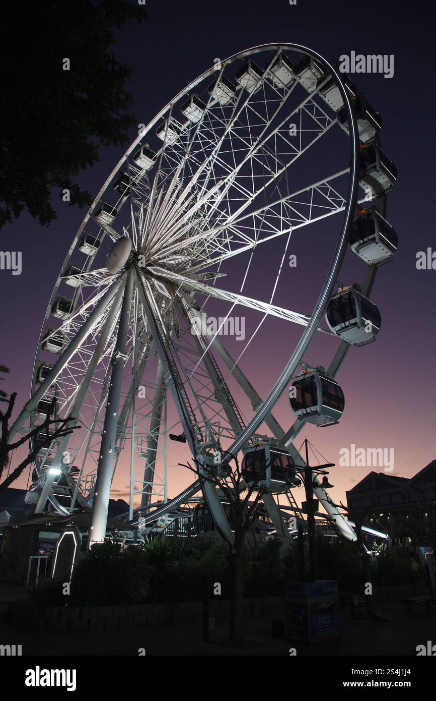 The Ferris Wheel in the Victoria and Albert Waterfront at sunset, Cape ...