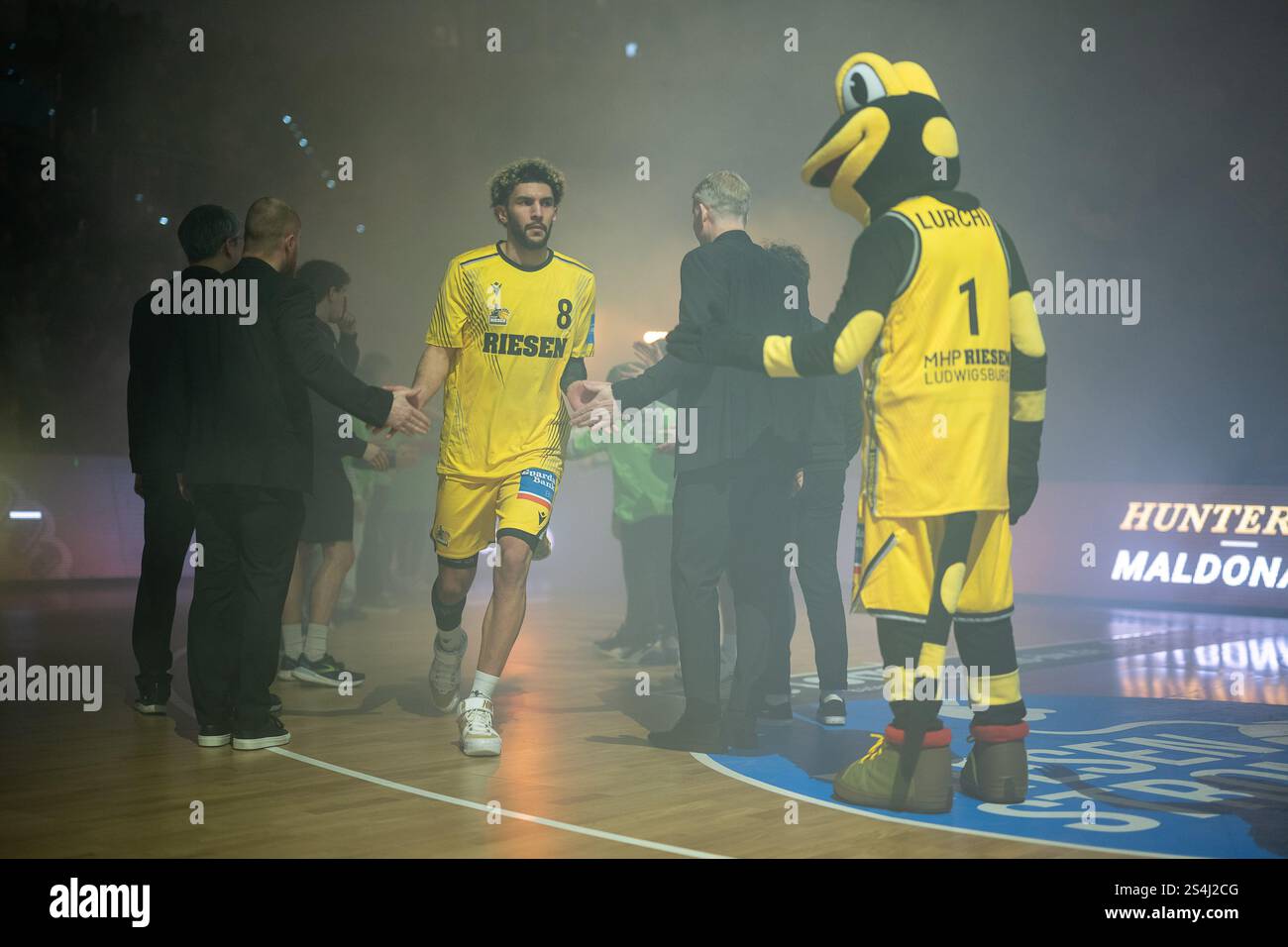 Hunter Maldonado (MHP Riesen Ludwigsburg, #08), GER, MHP Riesen ...