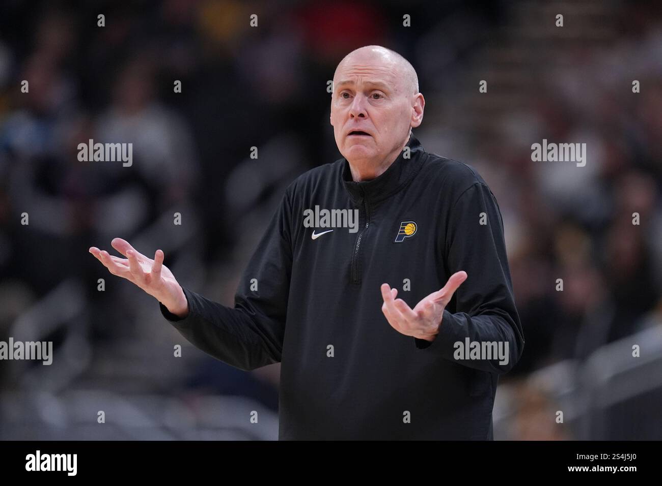 Indiana Pacers head coach Rick Carlisle gestures during the first half ...