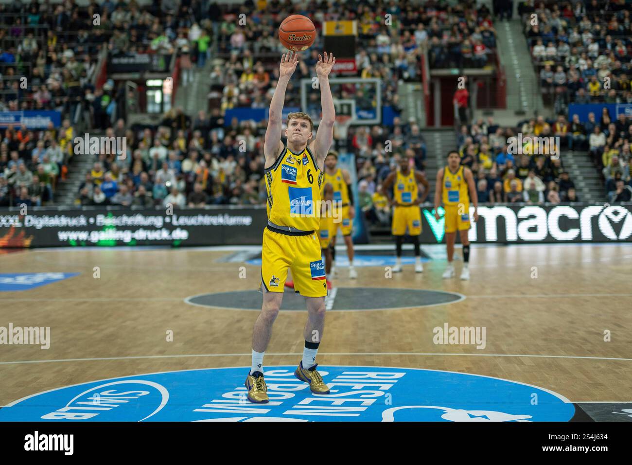 Johannes Patrick (MHP Riesen Ludwigsburg, #06), GER, MHP Riesen Ludwigsburg vs. Bamberg Baskets ...