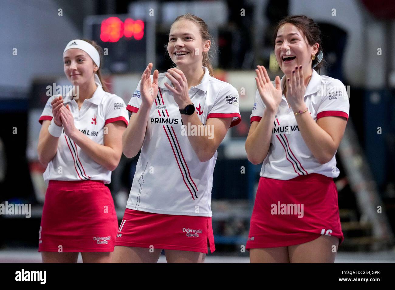 Mannheim, Deutschland. 12th Jan, 2025. v.li.: Johanna Mühl (TSVMH, 8 ...