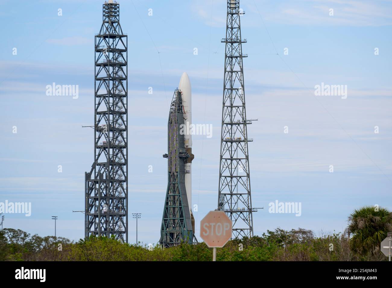 Cape Canaveral, Florida, USA. 11th Jan, 2025. A Blue Origin New Glenn ...
