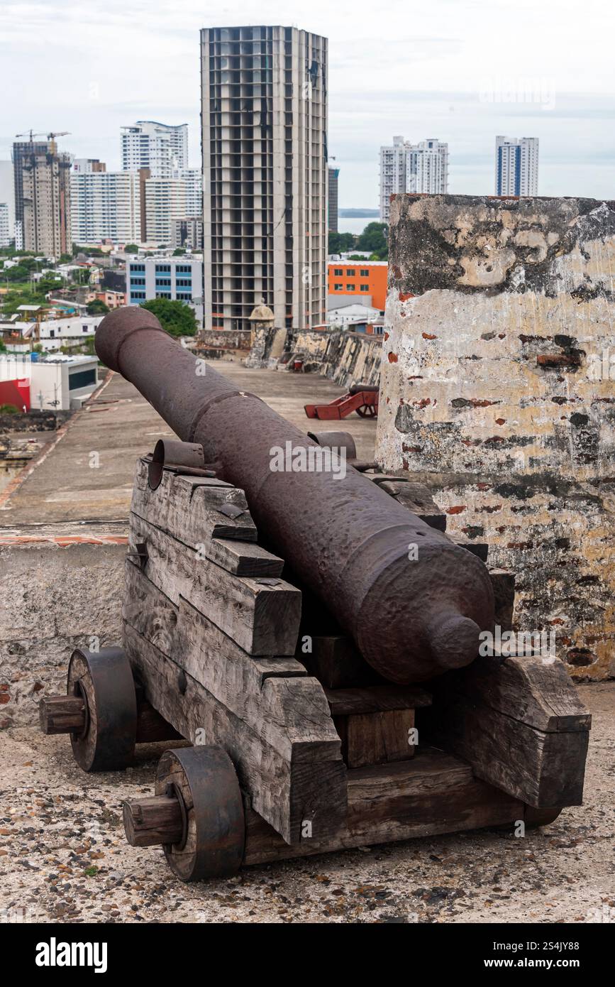 Iron colonial canyon. San Felipe castle and fortress. Historical Center ...