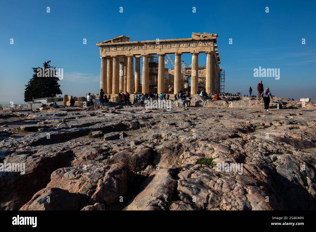 Atenas, Greece. 09th Jan, 2025. Panoramic view of the Acropolis of ...