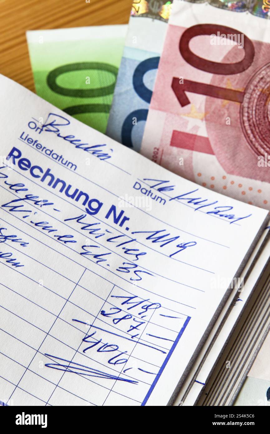 Handwritten prices hi-res stock photography and images - Alamy