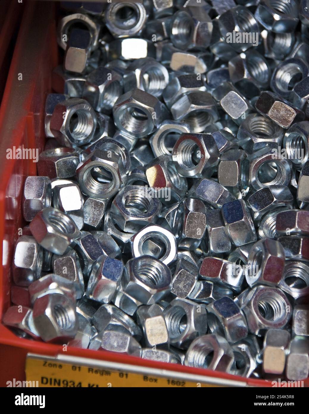 European screws hi-res stock photography and images - Alamy