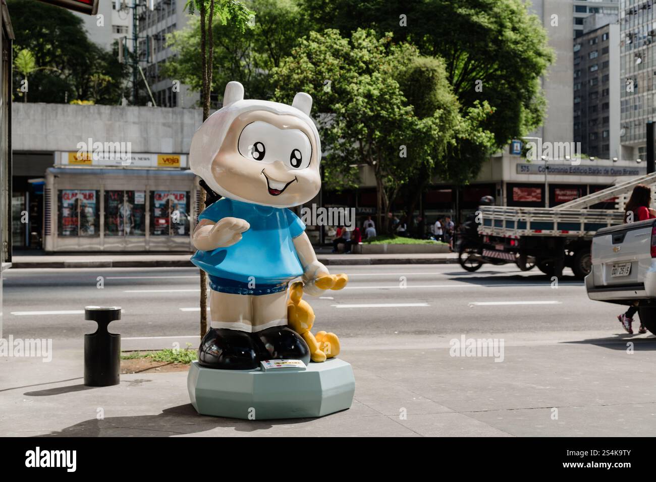 Sao Paulo, Brazil. 8 November, 2013. Sculpture of Monica, protagonist ...
