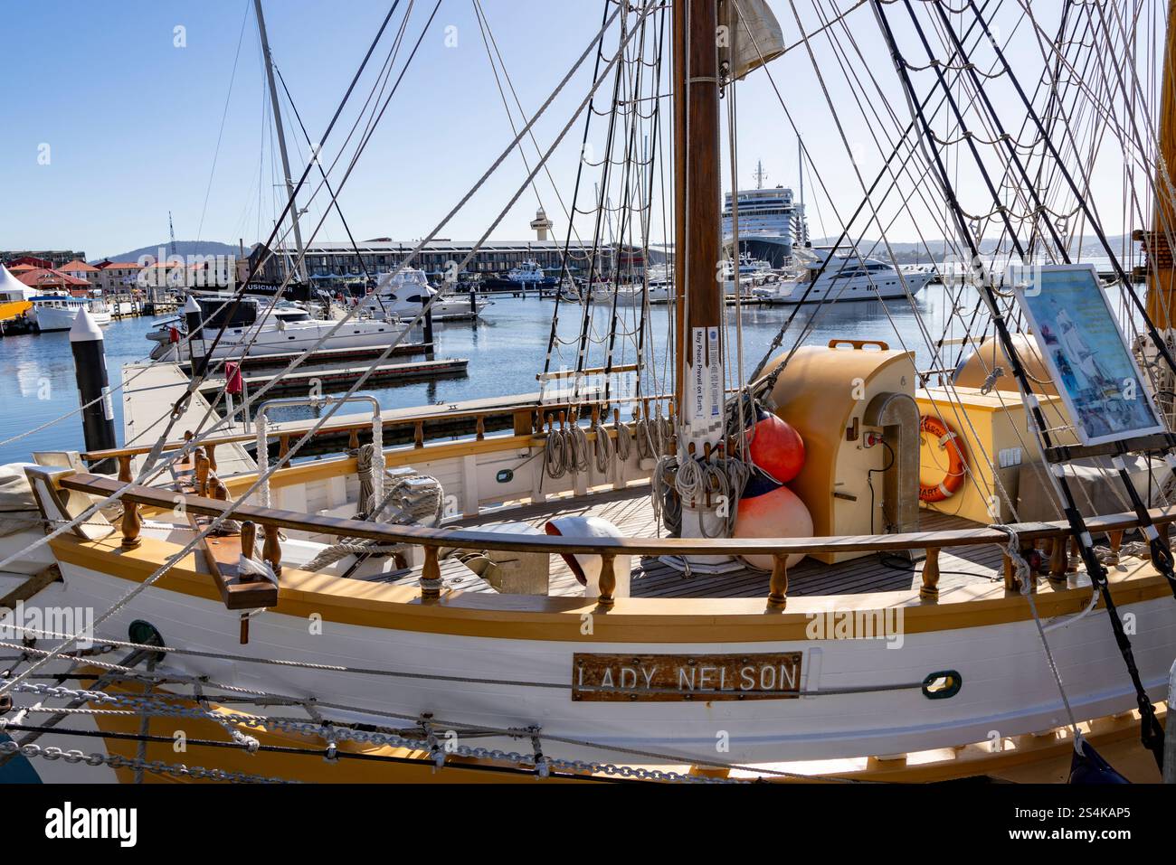 Hobart,Tasmania,Australia. Lady Nelson replica ship Stock Photo - Alamy