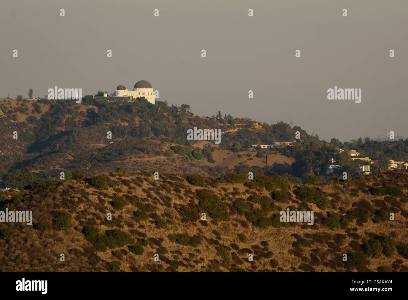 Los Angeles, USA. 10th Jan, 2025. A smoky-haze from the recent Los ...