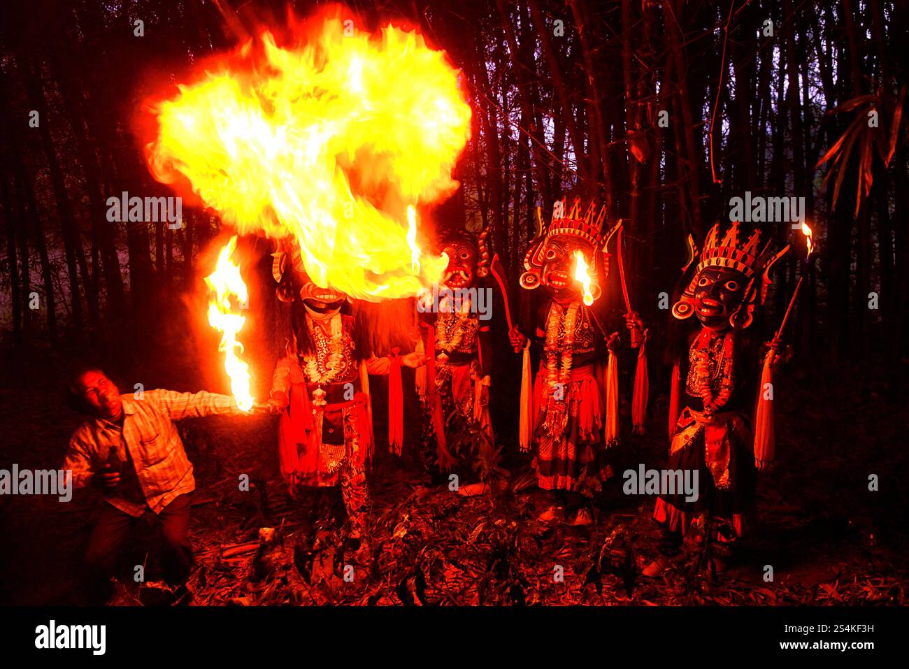 Chandi dance hi-res stock photography and images - Alamy