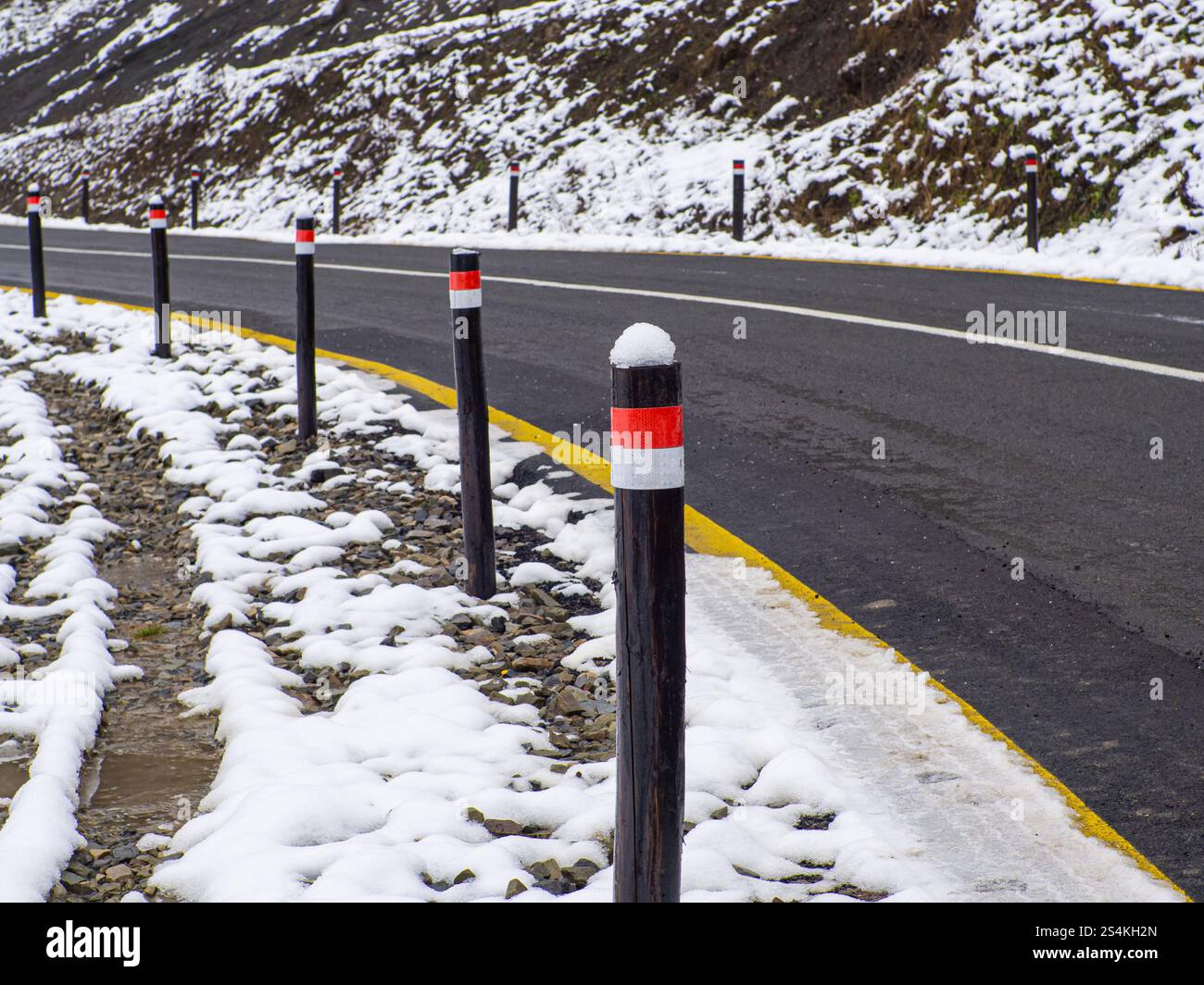 Black White Striped Roadside Delineator Posts Guiding Drivers Along a ...